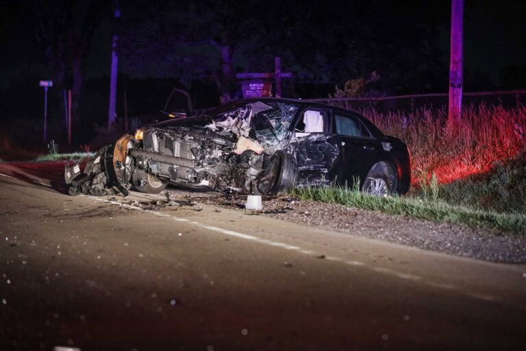 Drivers escape without injury after head-on crash causes heavy damage ...