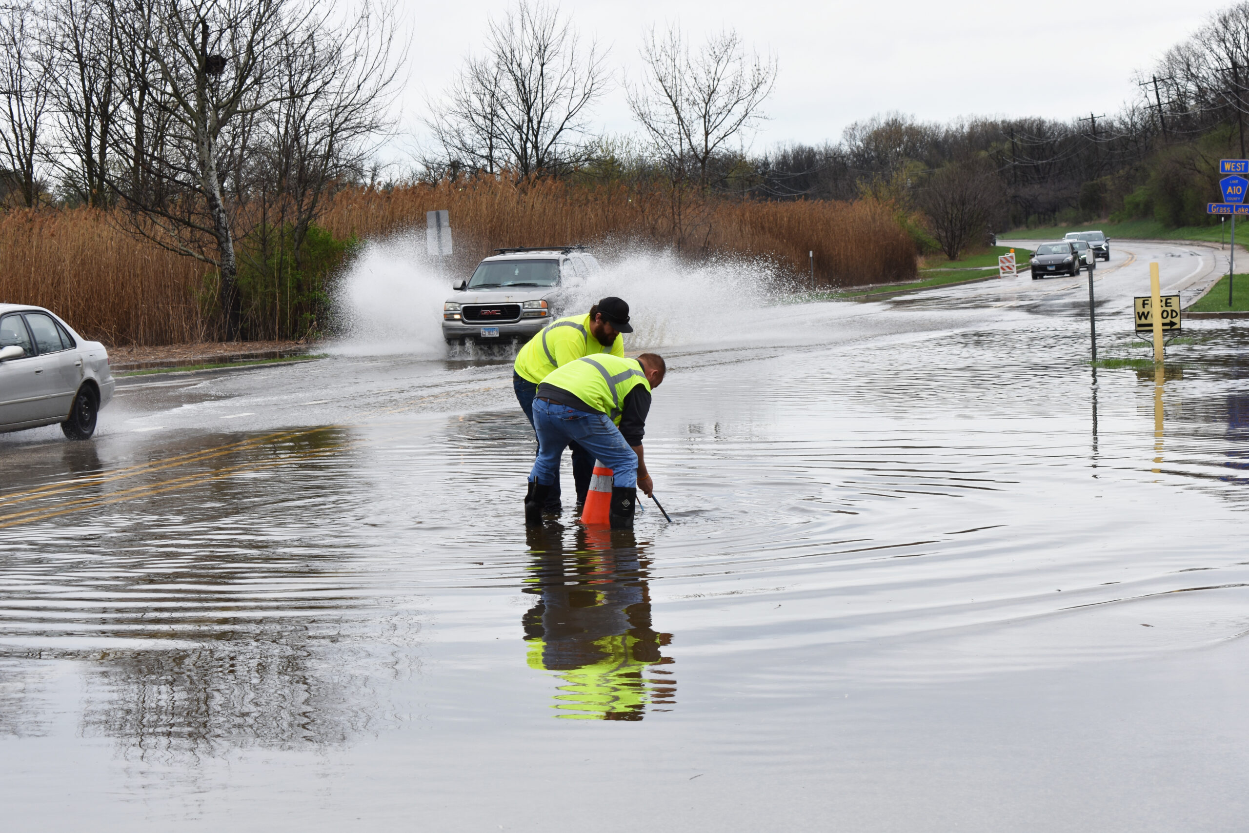 Roadways flood, neighborhoods at risk after thunderstorms sweep through ...
