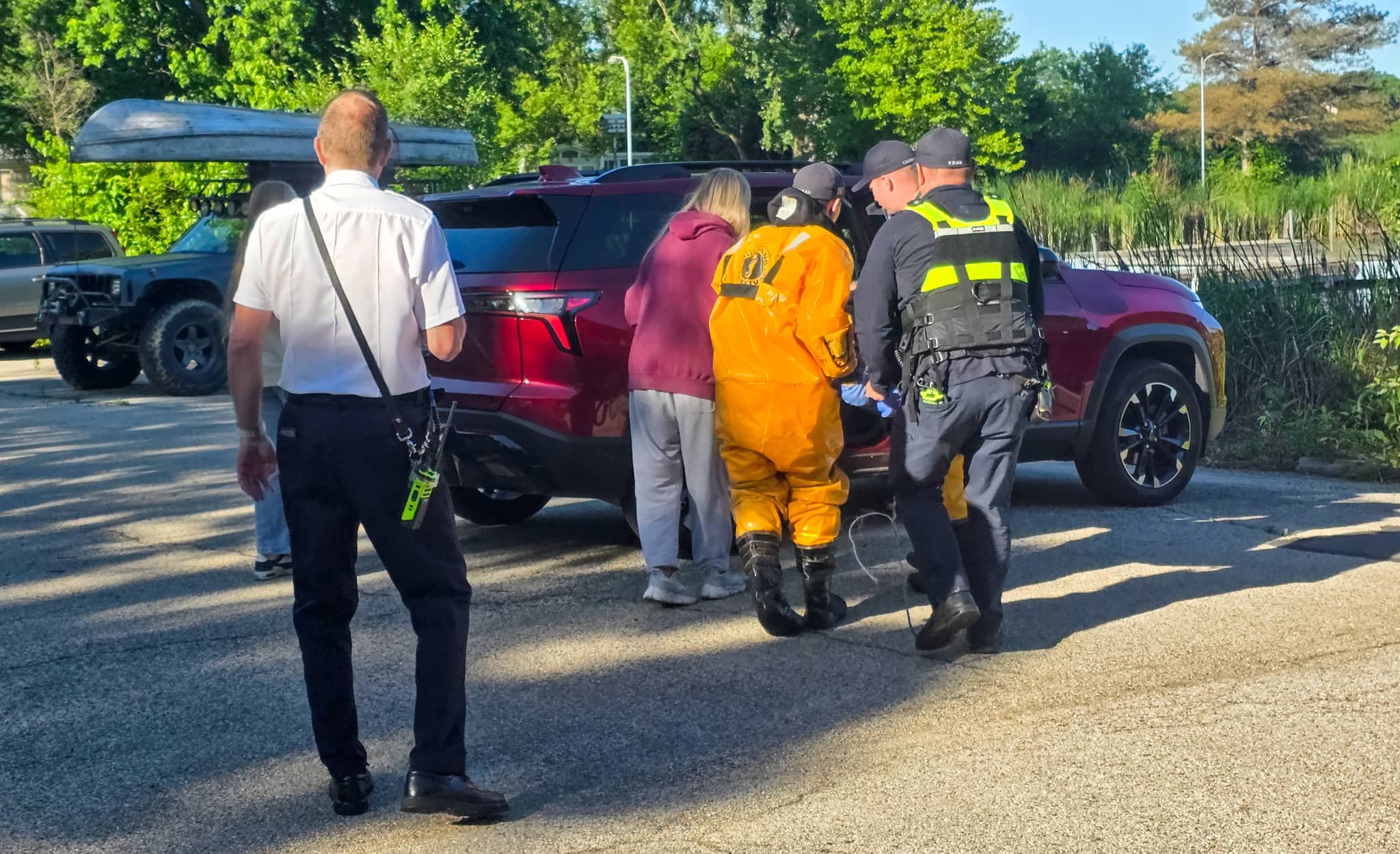 'Exceptional teamwork': Firefighters, police officers rescue dog ...