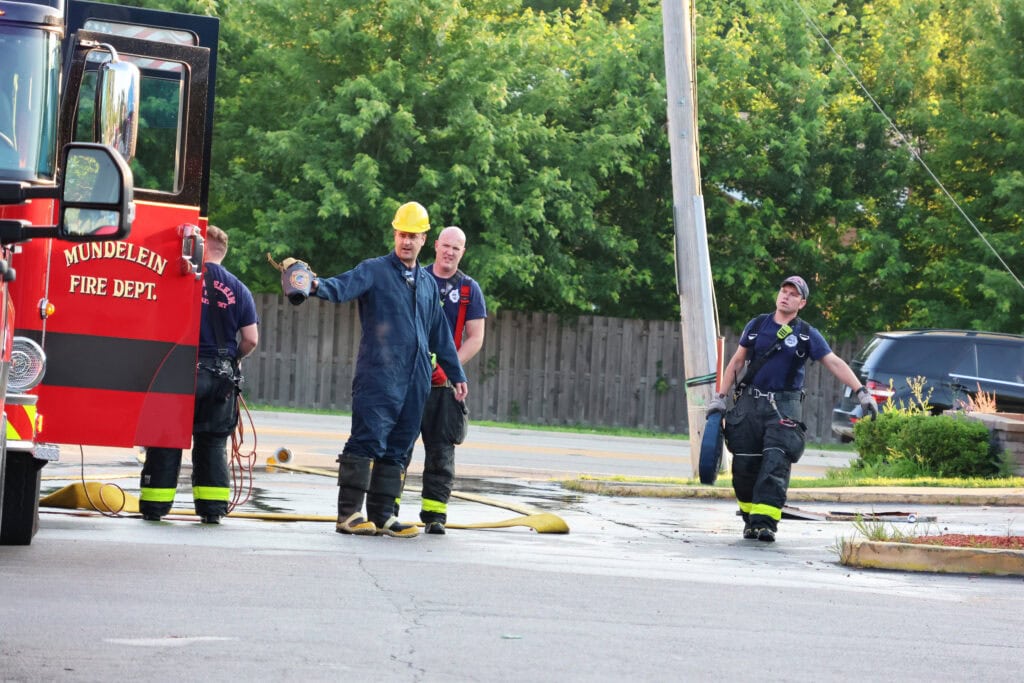 Fire damages nail salon at Mundelein strip mall, officials credit fire ...